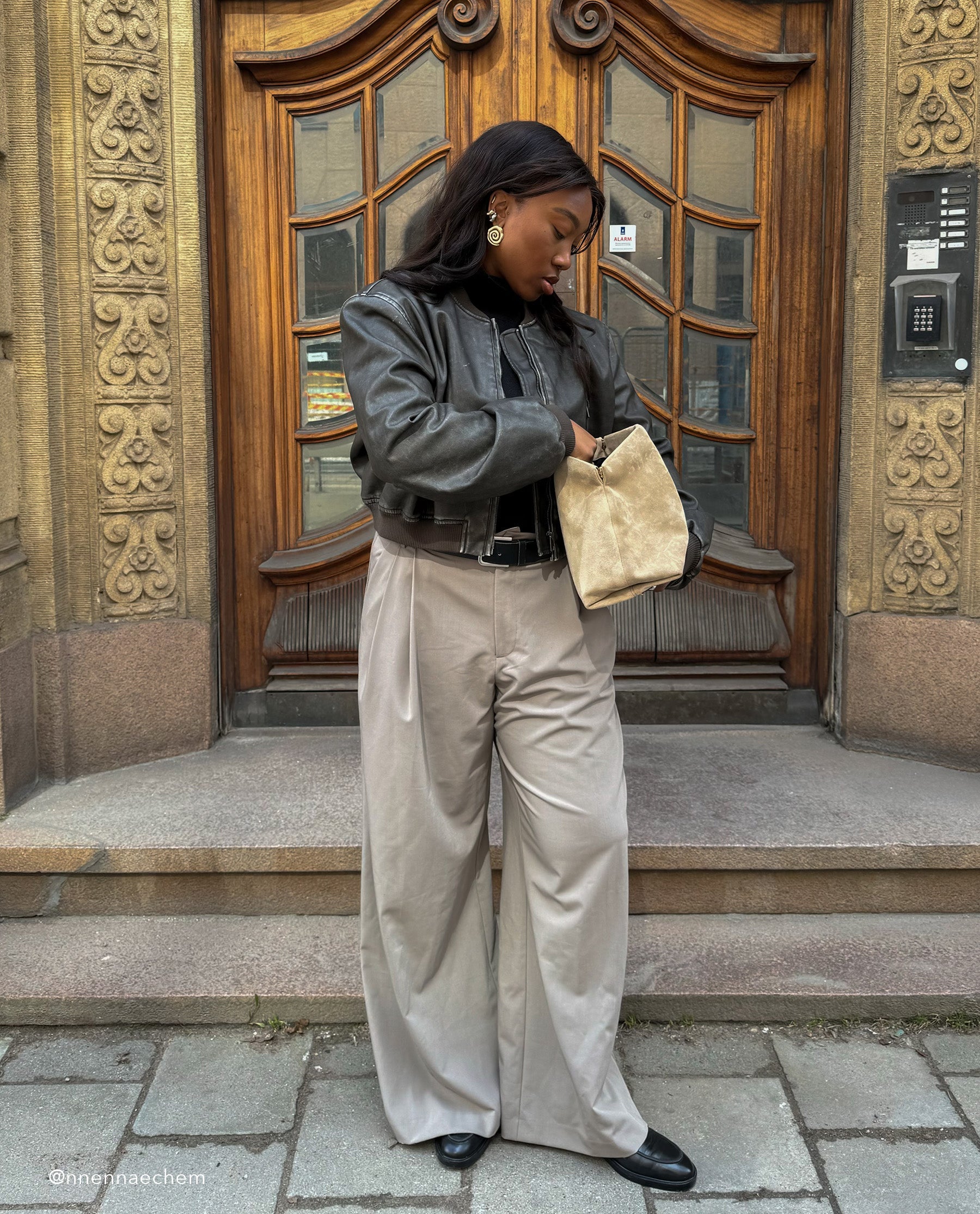 Clay Clutch Suede Sand Bag – Flattered